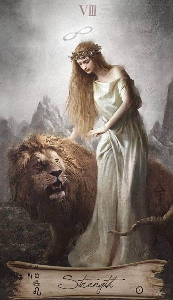 Strength Tarot Card - Tarot Decks
